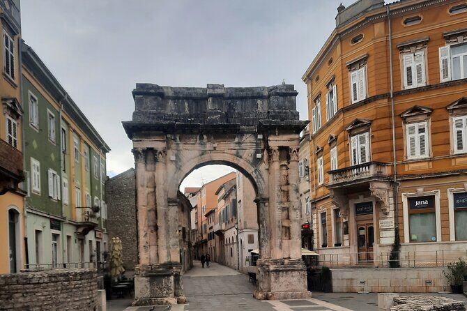 Pula Private Walking Tour - In-Depth Itinerary Breakdown
