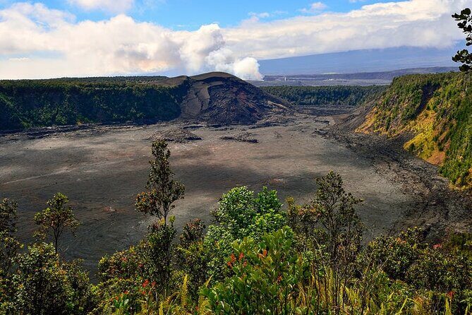 Punaluu Black Sand Beach Tour - Volcanoes National Park & Hilo - Third Stop: The Charm of Historic Hilo (1.5 Hours)
