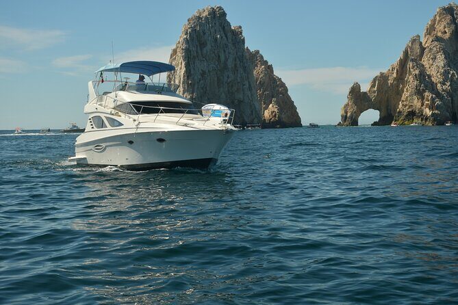 Pura Vida Yacht 42 FT with all inclusive service in Cabo - FAQ