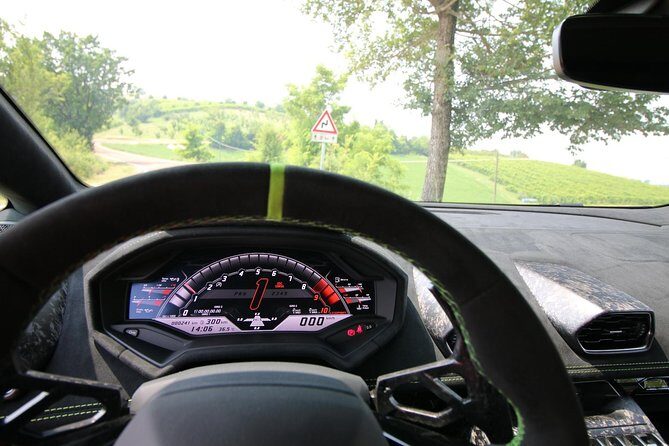 PUSHSTART LAMBORGHINI HURACAN PERFORMANTE-Test Drive Maranello - What to Expect from the Pushstart Huracan Performante Tour