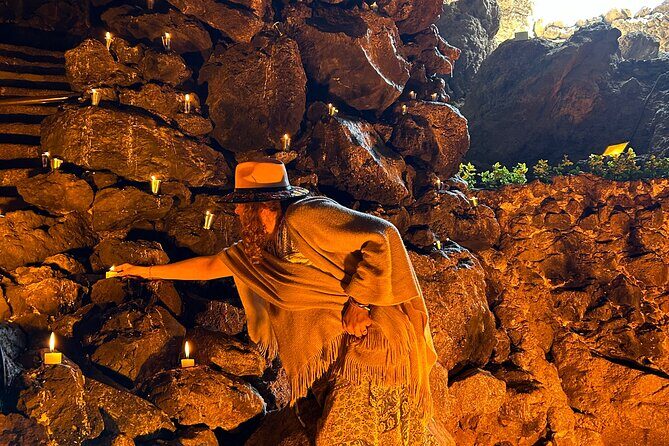 Pyramids of Teotihuacan and restaurant la Gruta (Original) - The Itinerary Breakdown