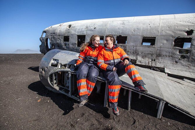 Quad Bike Tour on Black Lava Sands from Mýrdalur - The Guides and Customer Experience