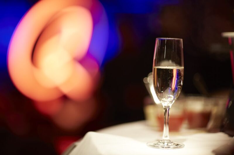 Quatsch Comedy Club Berlin: Quatsch Comedy Hot Shot - An In-Depth Look at Quatsch Comedy Hot Shot in Berlin  