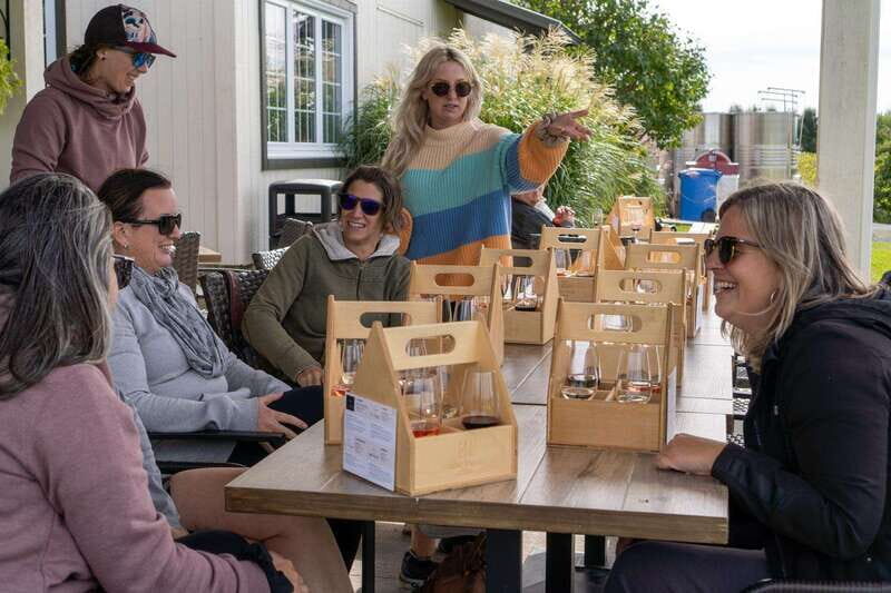 Quebec City - E-Tandem Rental on Ile d'Orléans - Returning and Relaxing