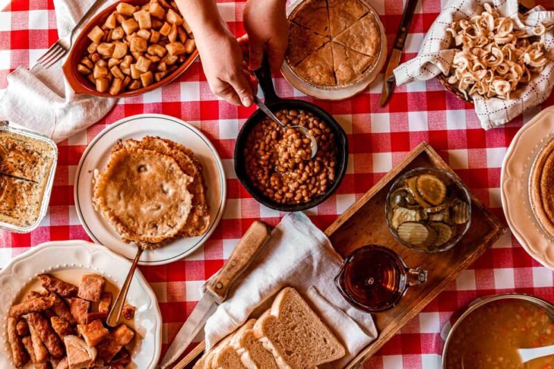 Quebec City (Lévis): self-guided sugar shack tour + meal + maple taffy - Key Points