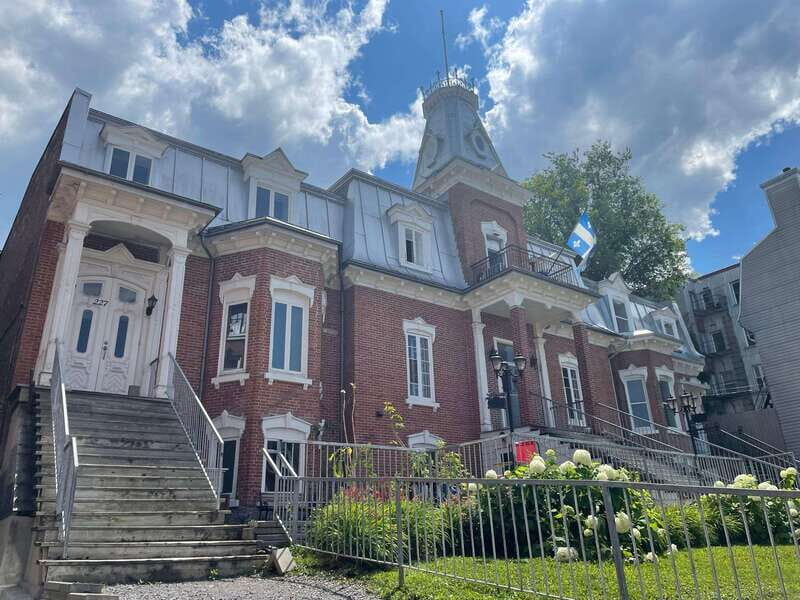 Quebec City: Montcalm & St-Jean Baptiste Walking Tour (2,5h) - The Value of the Experience