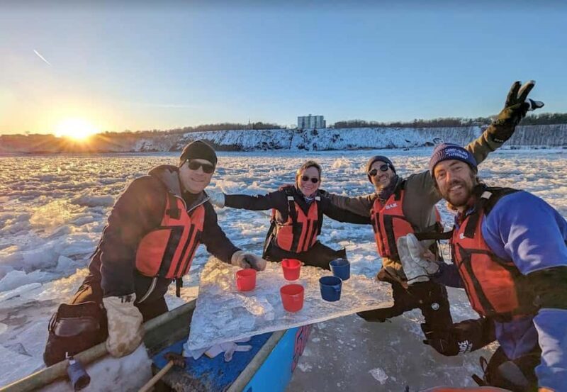 Quebec City: Sunset Ice Canoe Experience with Sauna - Starting Point and Location
