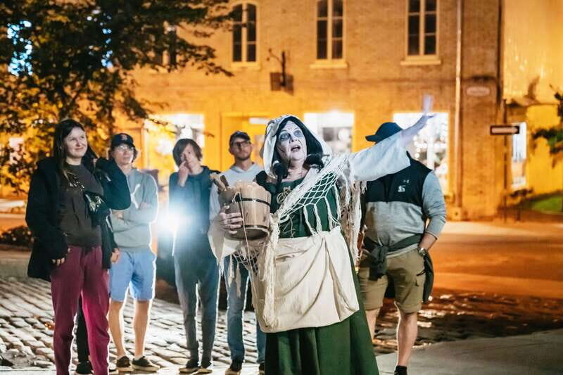 Quebec Interactive Street Theatre: "Crimes in New France" - Who Should Consider This Tour?