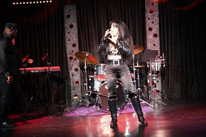 Queen Selena: A Tribute to the Latin Pop Superstar in Las Vegas - Analyzing the Value