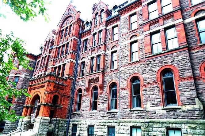 Queen's Park Self Guided Walking Tour - FAQs