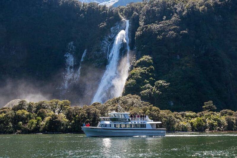 Queenstown: Milford Sound Cruise with Helicopter Transfer - An In-Depth Look at This Milford Sound Experience