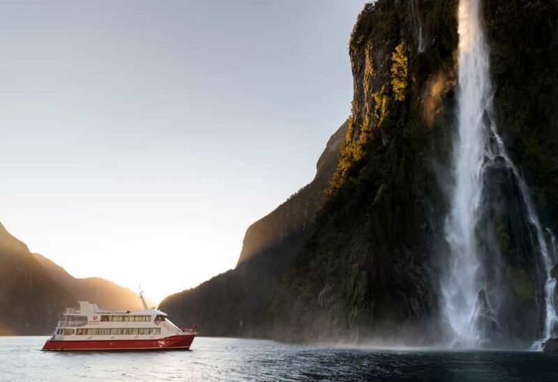 Queenstown: Milford Sound Flight and Cruise - Key Points