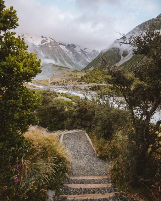 Queenstown: Mount Cook Premium Guided Day Tour - Guides and Experience Quality