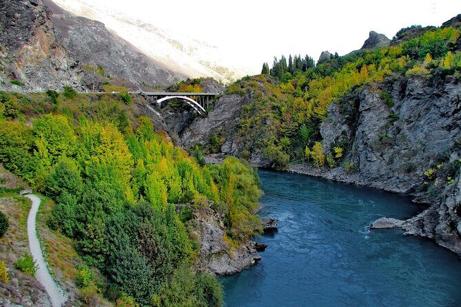 Queenstown to Franz Josef via Wanaka Small Group Day Tour (1-Way) - FAQ
