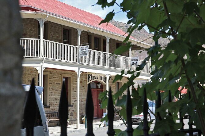 Queenstown to Middlemarch via Cromwell Small-Group Tour (One-Way) - Who Will Enjoy This Tour?