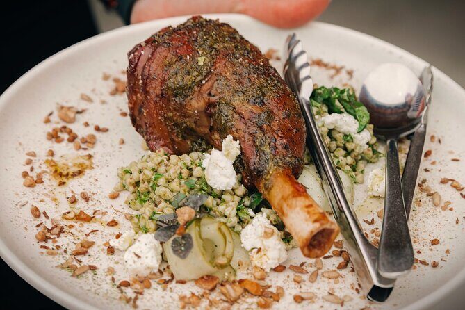 Queenstown Wine & Food Tour: Scenery, Tastings & Delicious Lunch! - Exploring the Itinerary in Detail