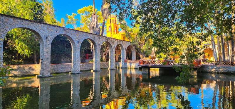 Querétaro: Haciendas, Vineyards, and Magical Towns Day Trip - Key Points