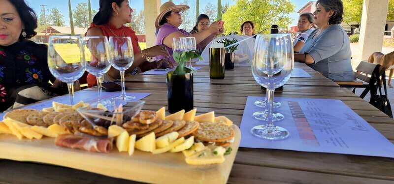 Querétaro: Haciendas, Vineyards, and Magical Towns Day Trip - The Journey Begins: From City to Vineyard