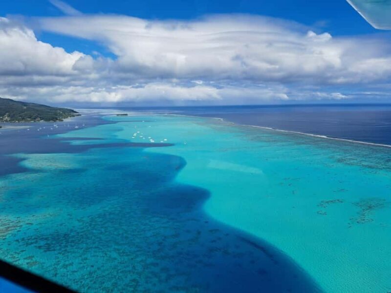 Raiatea: Bora Bora and Taha'a Private Scenic Flight one hour - Key Points