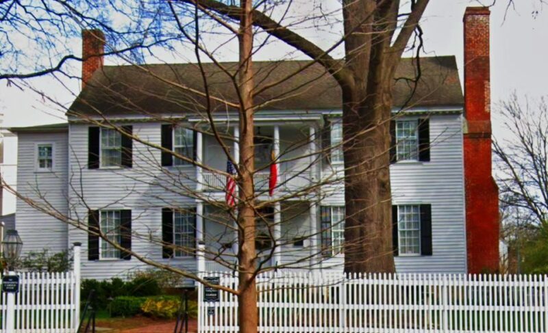 Raleigh Downtown Historian-Guided Walking Tour - Key Points