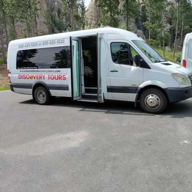 Rapid City: Black Hills Tour with Monument Tour - Exploring the Black Hills in Comfort and Style