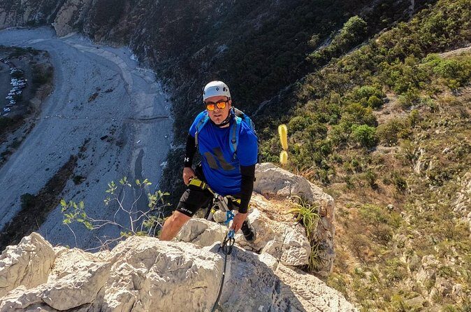 Rappels in Pico Licos with certified guides - The Sum Up