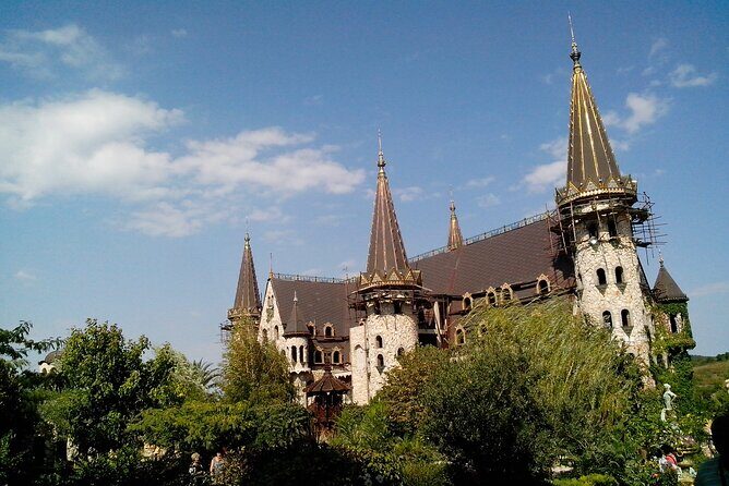 Ravadinovo Castle Unseen - FAQ: Practical Questions about Ravadinovo Castle Tour