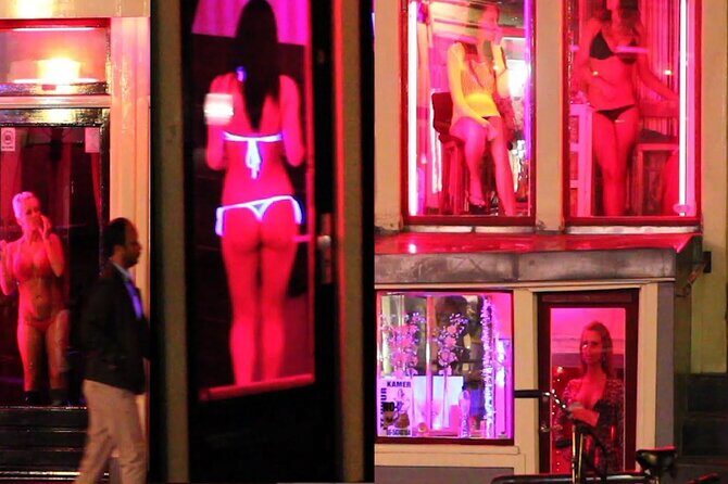 Red Light District Primetime Private Tour for 18+ Only - What the Tour Gets Right