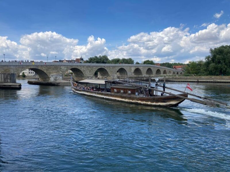 Regensburg: Original Strudelrundfahrt - Key Points
