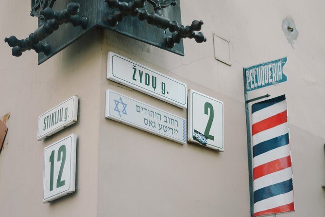 Regular walking tour of Jewish Vilnius - A Closer Look at the Tour Experience
