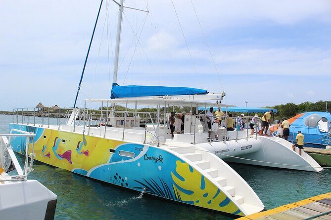 Relax yourself in Pleasure Catamaran to Isla Mujeres from Cancún - An In-Depth Look at the Catamaran to Isla Mujeres