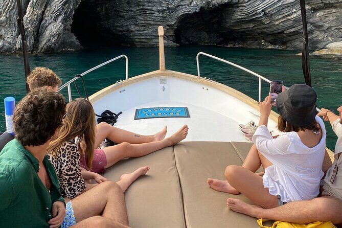Relaxing Boat Tour with Aperitif in Cinque Terre - An In-Depth Look at the Tour Experience