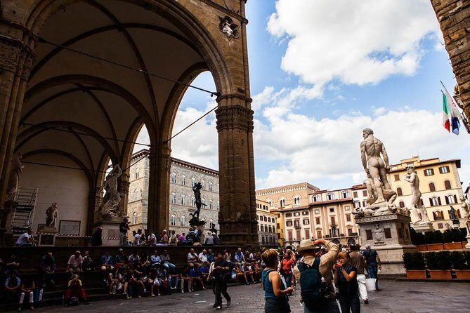 Renaissance Florence Tour from Rome - Lunch: Savoring Tuscan Flavors