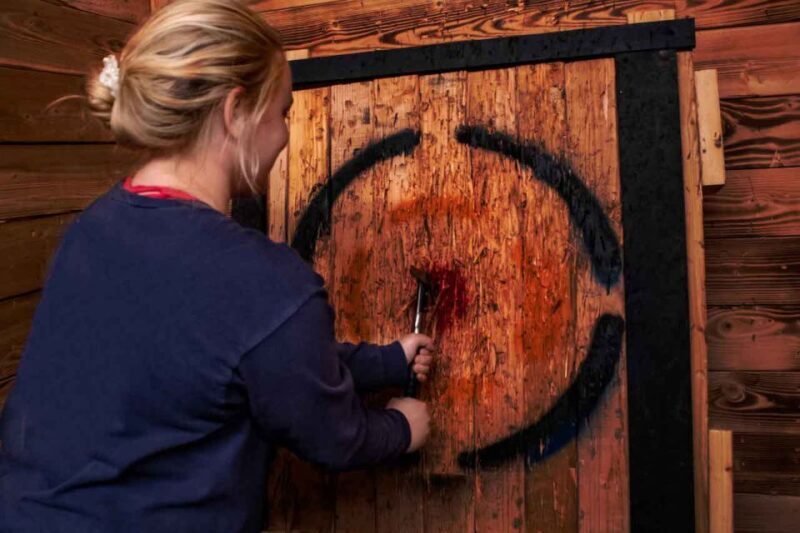 Reno: Axe Throwing Experience (18+) at Grand Sierra Resort - What to Expect from the Axe Throwing Experience