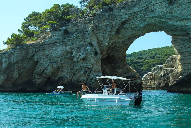 Rent a 40cv equipped boat in Vieste without a license for 4 hours - Who Should Book This Experience?
