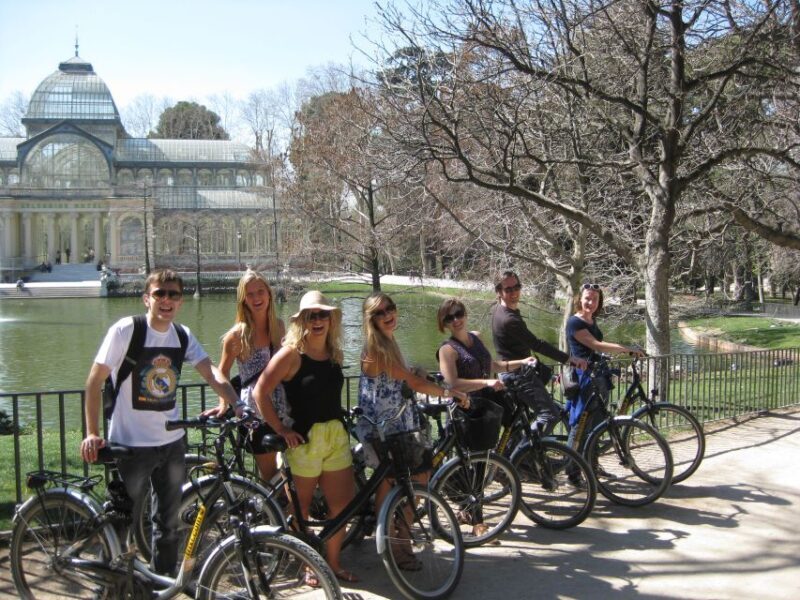 Rent a Bike in Madrid -Free phone holder and selfguided tour - Key Points