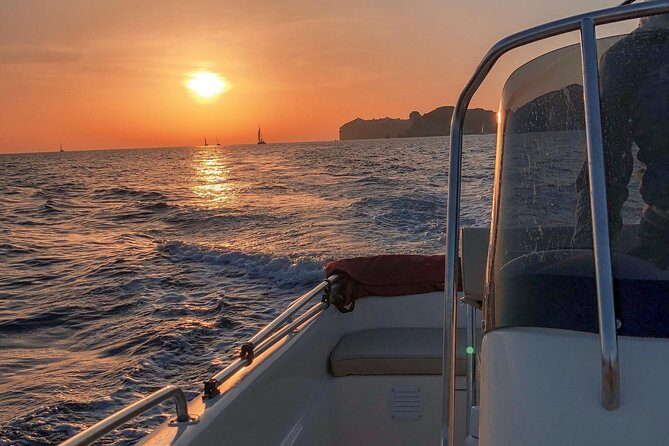 Rent a Boat in Santorini without a License - What’s the Experience Like?