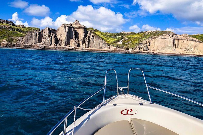 Rent a Boat in Santorini without a License - The Sum Up