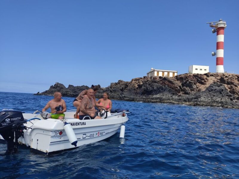 Rent a Boat with No License, Self Drive - Practical Details and Value