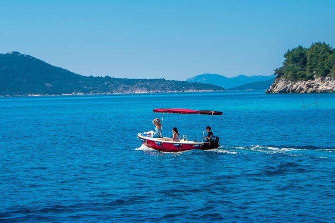 Rent a small boat without skipper - explore the islands and find hidden caves - Key Points