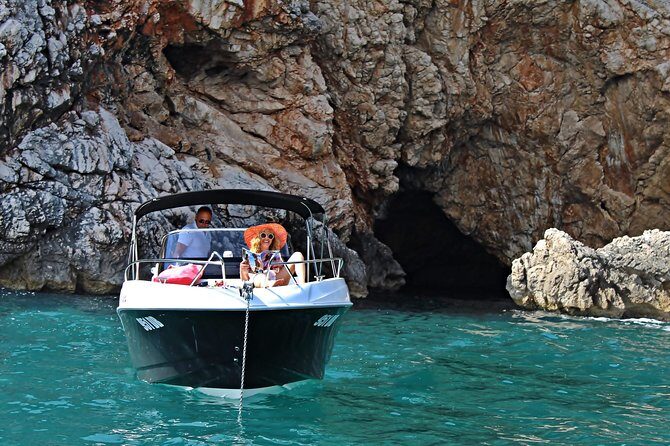 Rent a speed boat and explore beaches and coves of Elaphiti Islands - Key Points