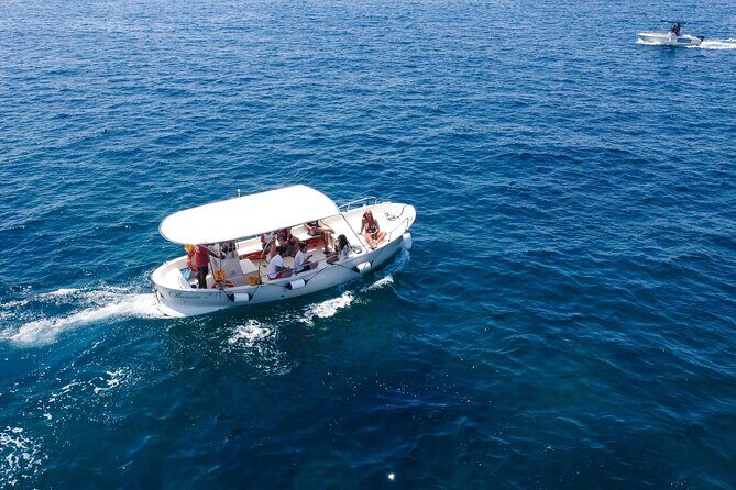 Rent with skipper for visit Caves in S. M. of Leuca - What It Feels Like on the Water