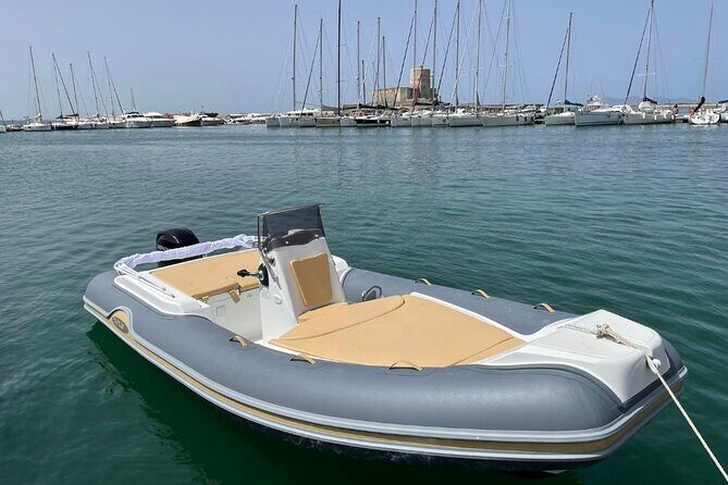 Rental of Ribs and Boats without License - Key Points