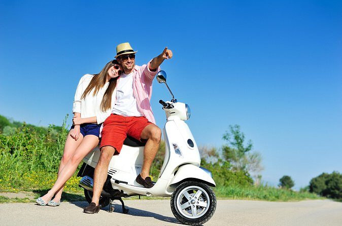 Rentals Scooter 2 Hours +1 HR Free , 2 Passengers, Retro "Lucky" 49cc - The Sum Up
