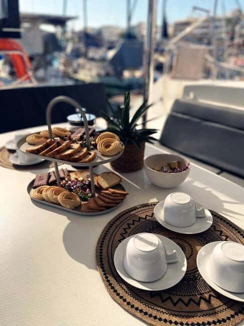 Rethymno Premium Catamaran Cruise: Healthy Lunch & Open Bar - What Makes This Catamaran Cruise Stand Out