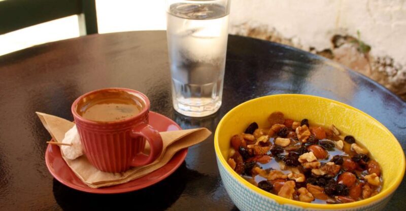 Rethymno: Private Old Town Highlights Tour with Street Food - Exploring Rethymno’s Old Town in Depth