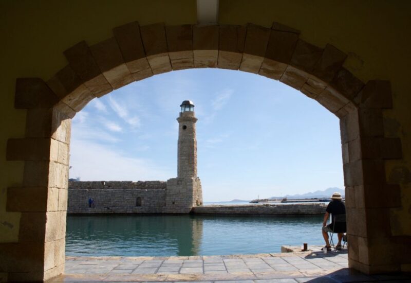 Rethymno: Private Old Town Highlights Tour with Street Food - Who Should Consider This Tour?