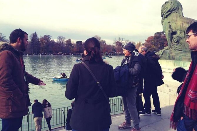 Retiro Park Walking Tour in Madrid - Practical Details and Tips