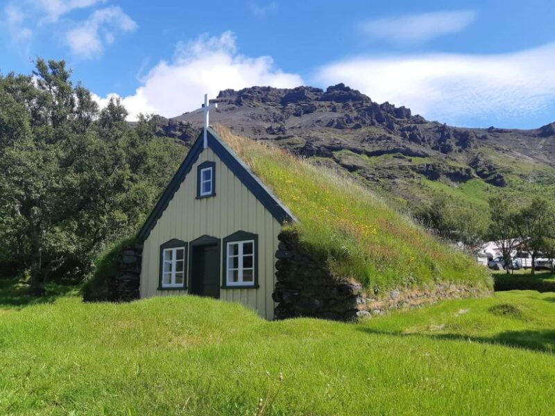 Reykjavík: 2-Day Tour with Icebergs, Glaciers & Waterfalls - Jökulsárlón Glacier Lagoon and Optional Boat Tour