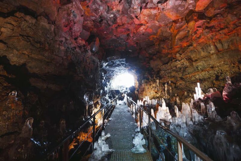 Reykjavik: Evening Lava Tunnel and Northern Lights Hunt - The Sum Up
